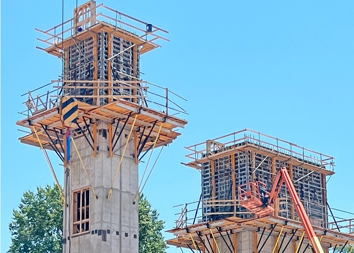 Jobsite Formwork - EZ-LIFT & ROLL Platform Forming Systems